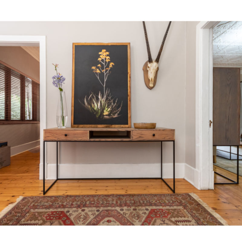 Console / Server / Desk - work station – hlfdesign